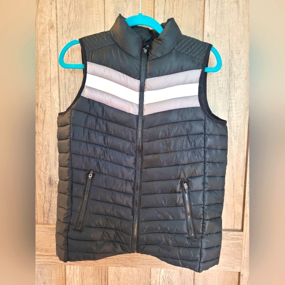 Fabletics | Jackets & Coats | Fabletics Vest Womens Medium Dark Grey ...